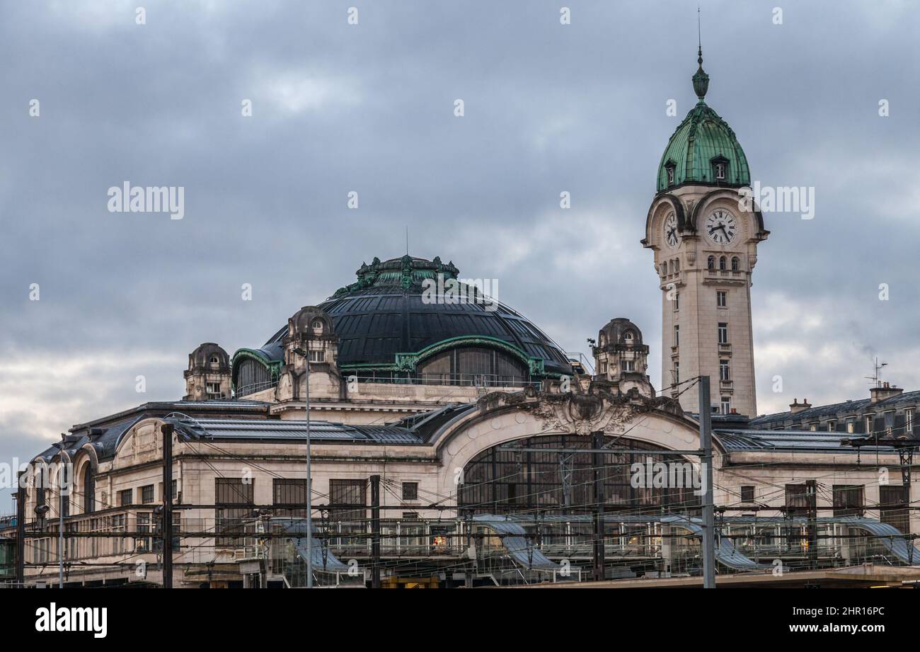 Gare limoges hi-res stock photography and images - Alamy