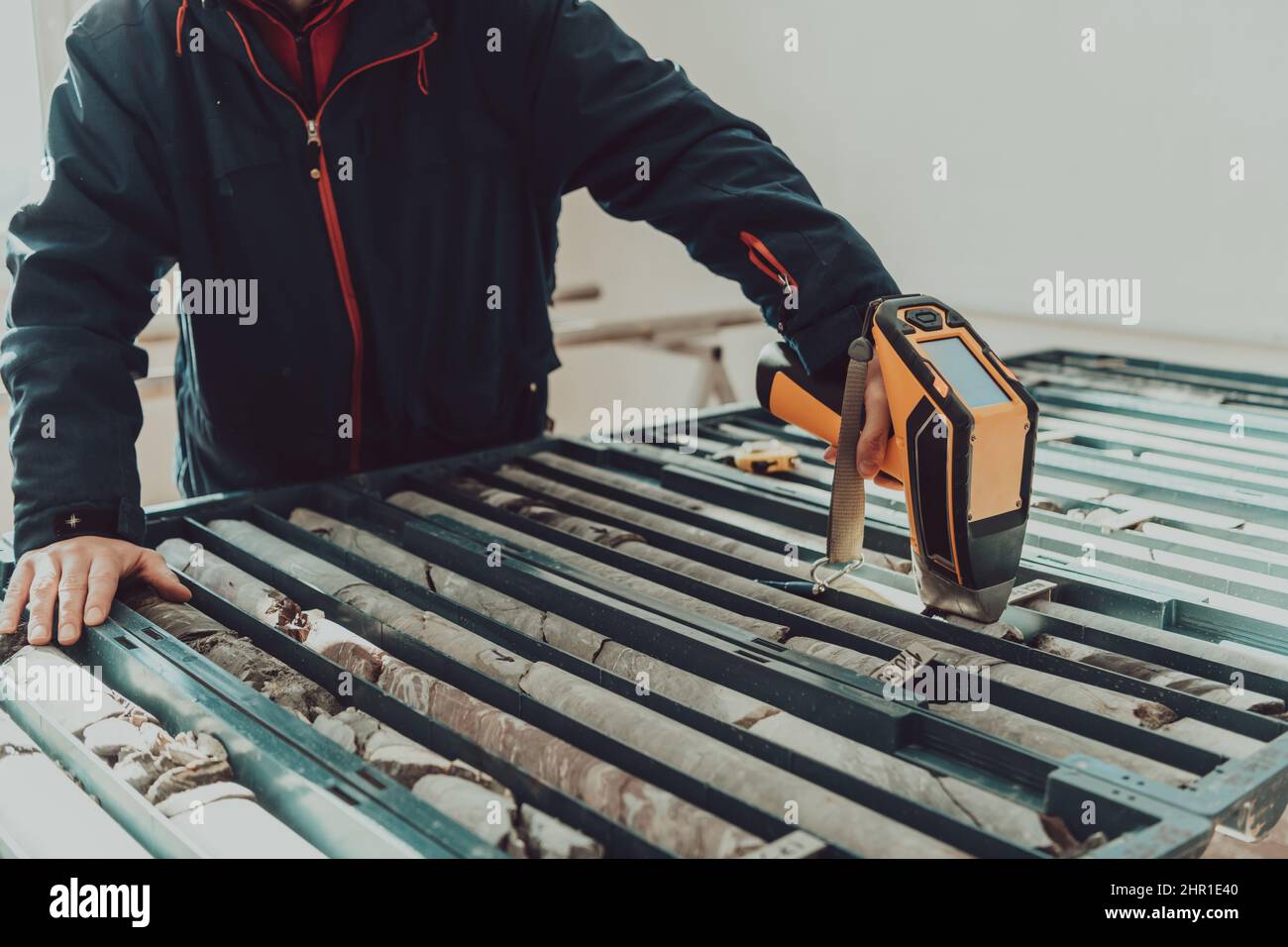 A special team of geologists who study rocks in industry using modern ...