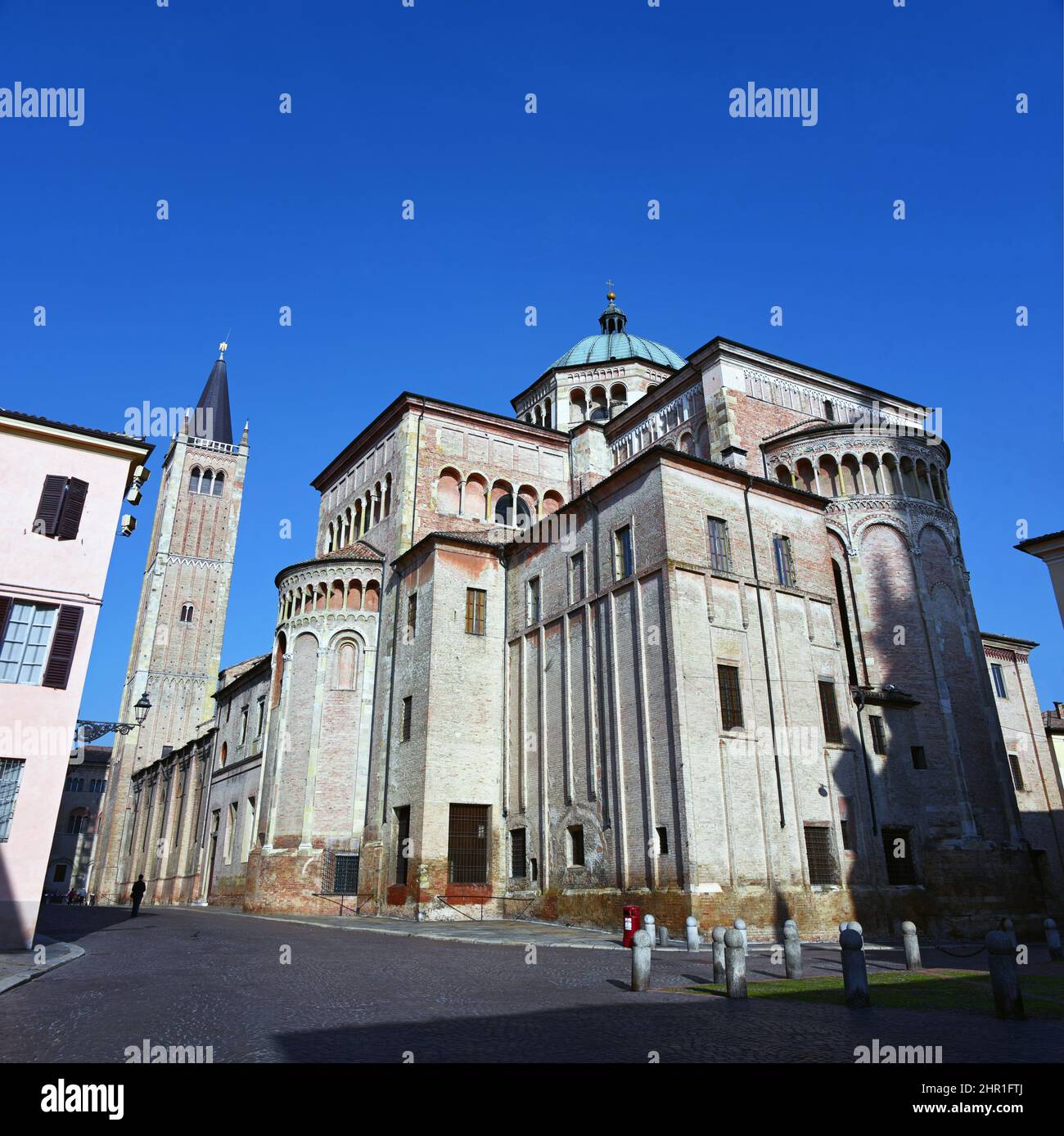 Parma cathedral hi-res stock photography and images - Alamy