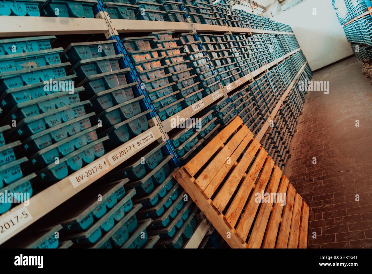 Core boxes geology hi-res stock photography and images - Alamy