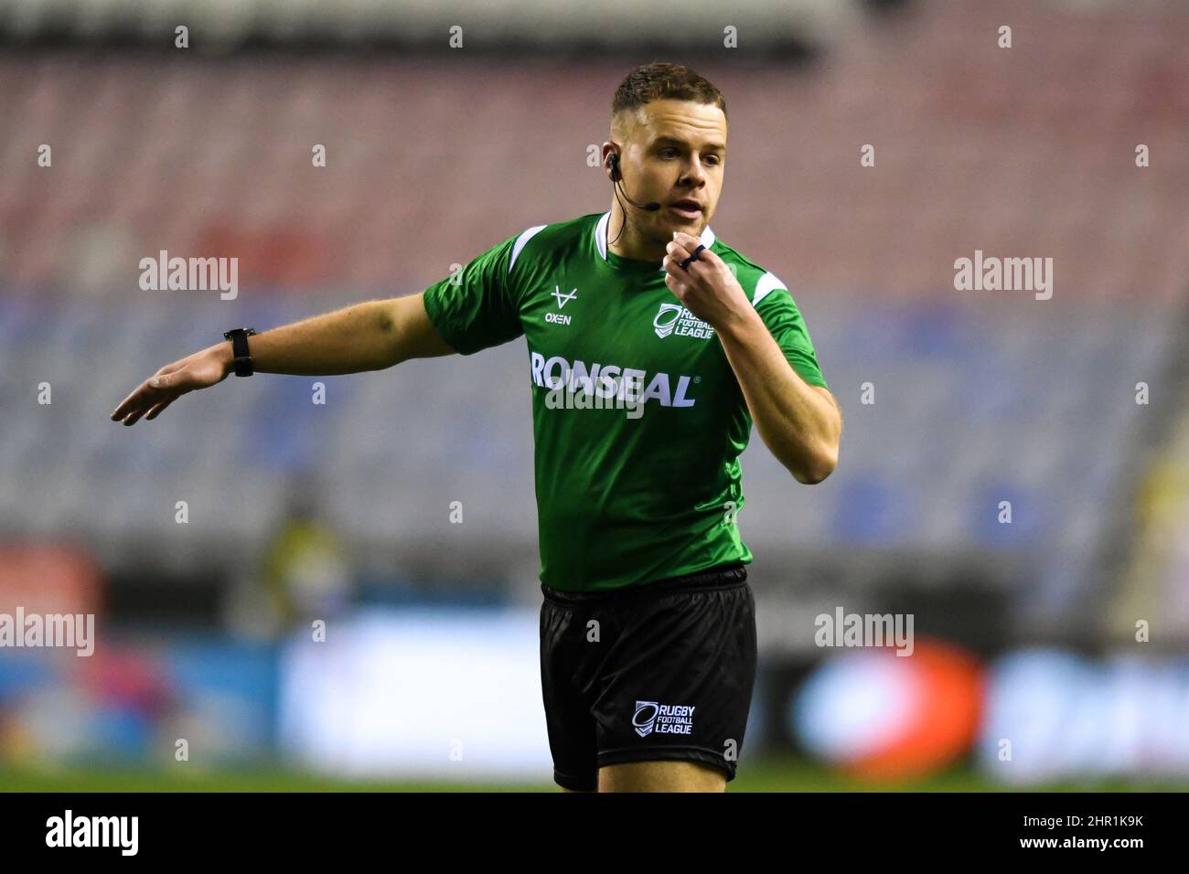 Referee Tom Grant in action during the game Stock Photo - Alamy