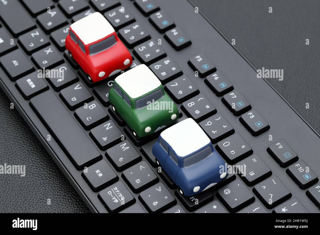Internet car market hi-res stock photography and images - Alamy