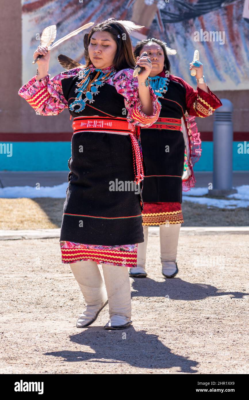 Indian ceremonial dance pueblo hi-res stock photography and images - Alamy