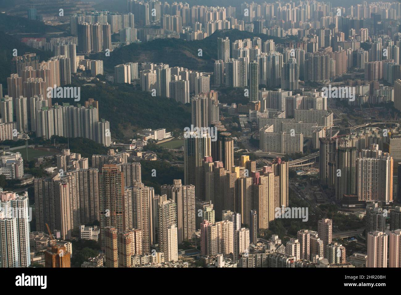 Dense residential housing hi-res stock photography and images - Alamy