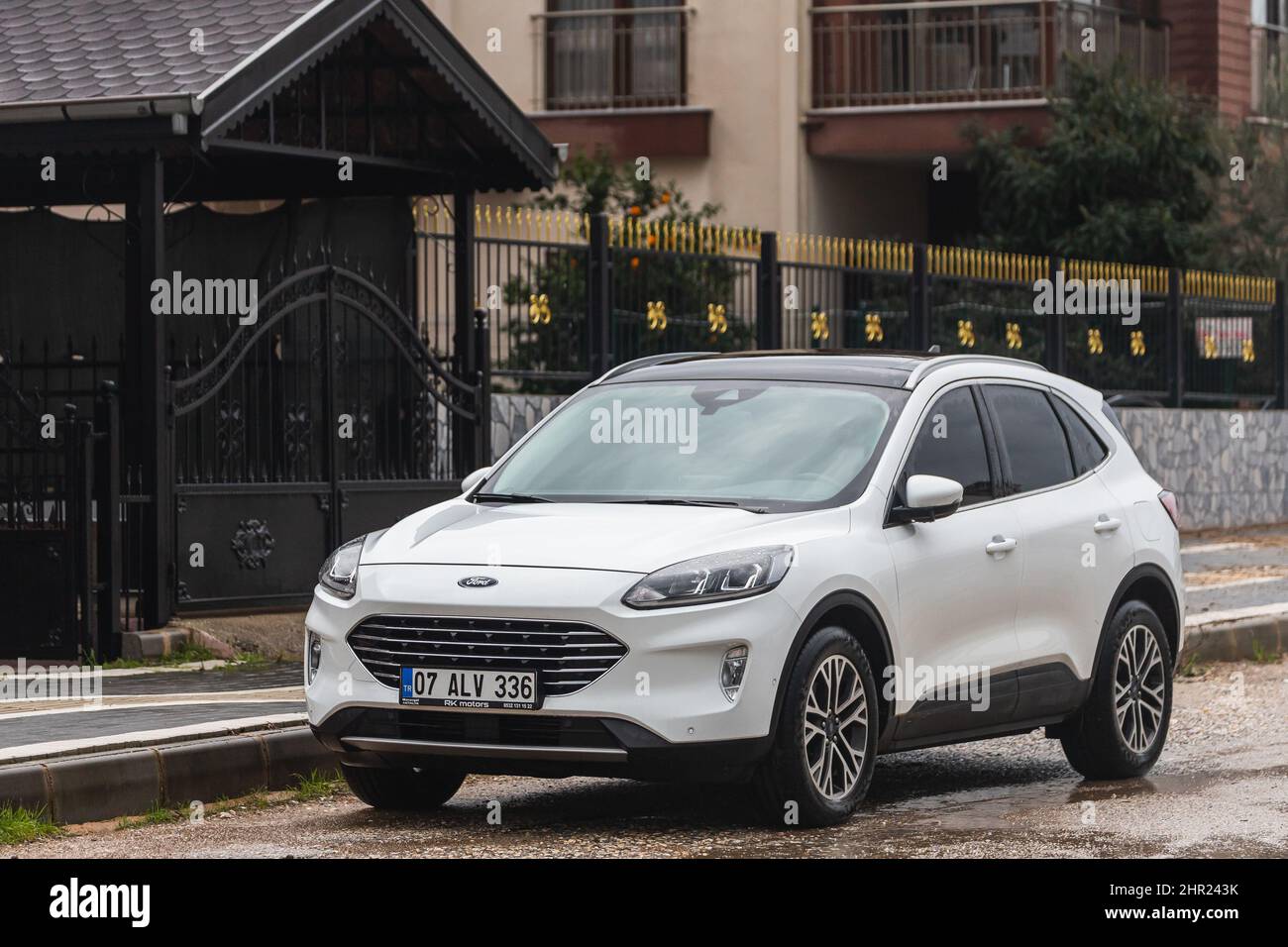 White ford kuga hi-res stock photography and images - Alamy