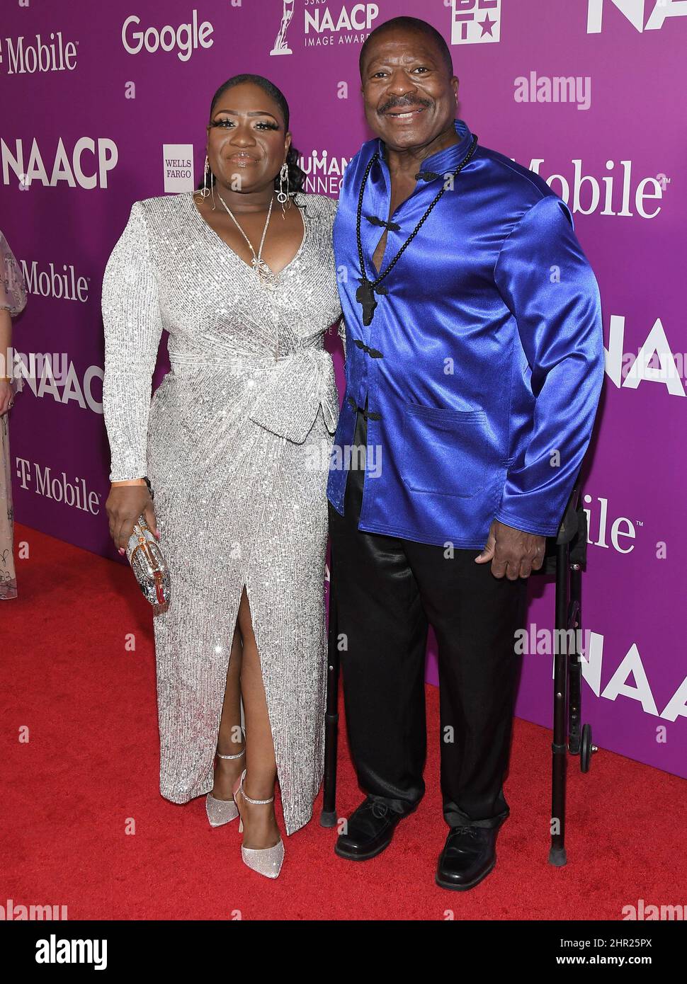 (L-R) Jamecia Bennett and Gary Hines arrives at the 53rd NAACP Image ...