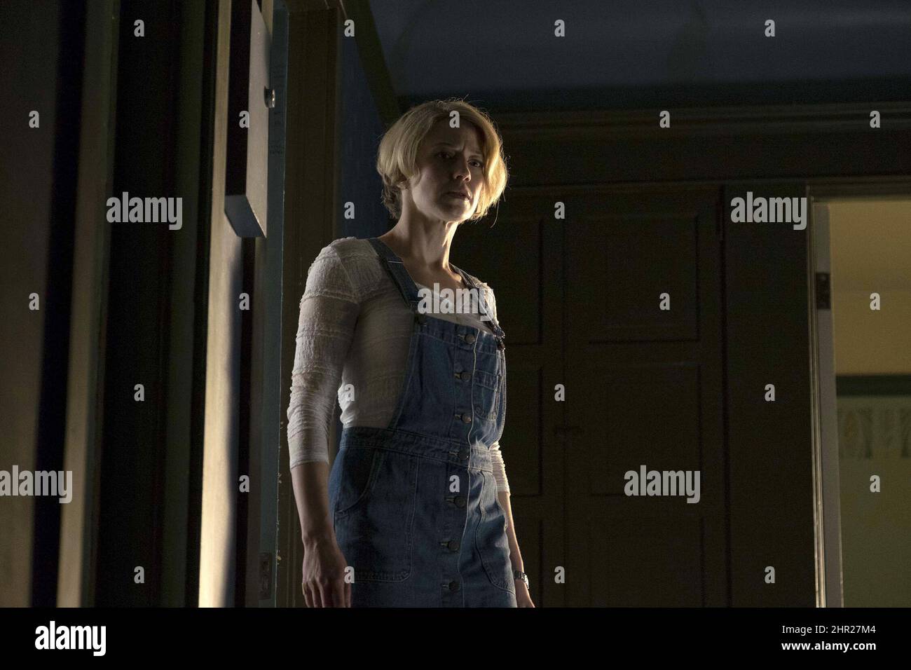 CARRIE COON in THE KEEPING HOURS (2017), directed by KAREN MONCRIEFF ...