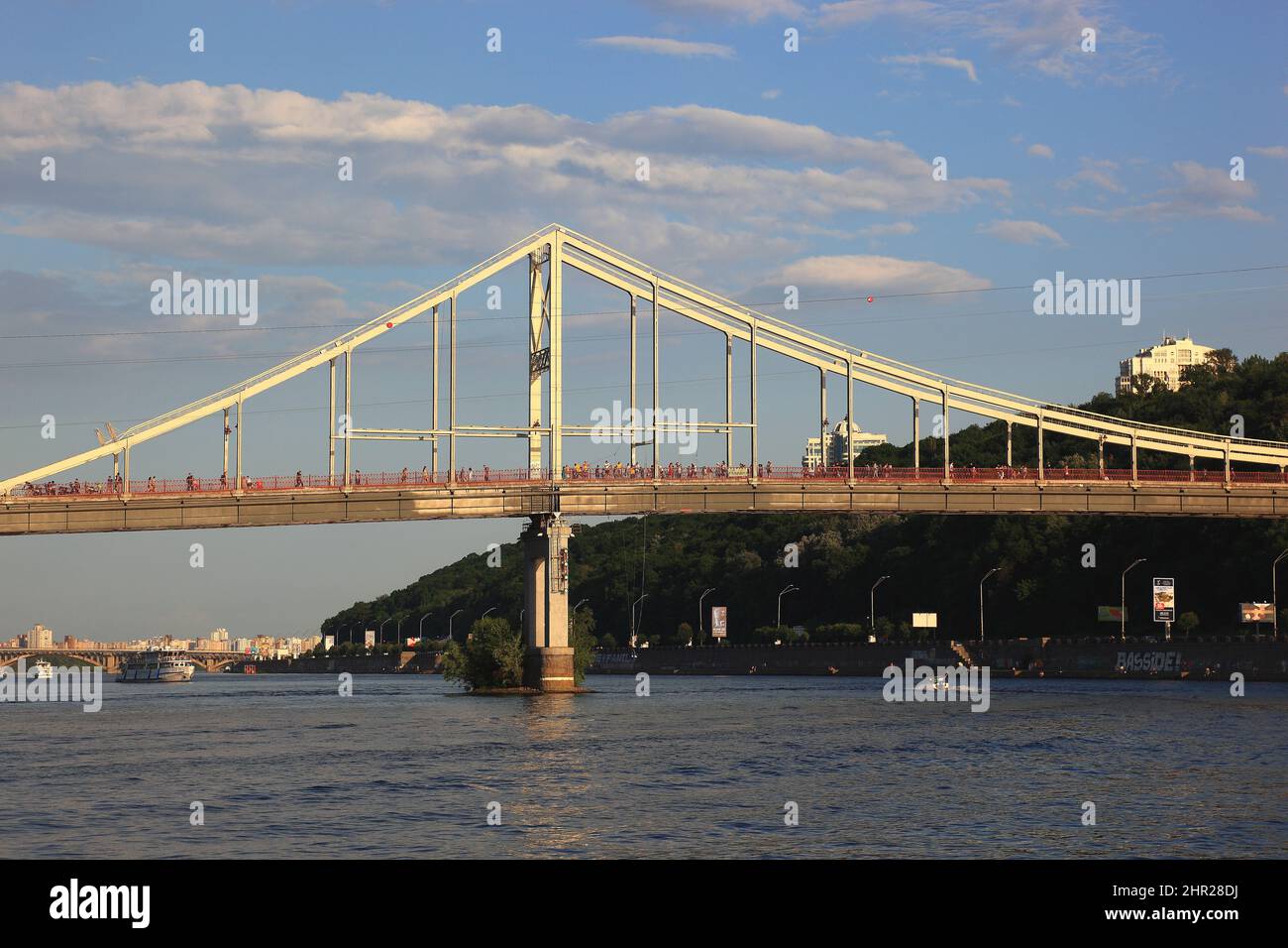 Kiev bridge hi-res stock photography and images - Alamy