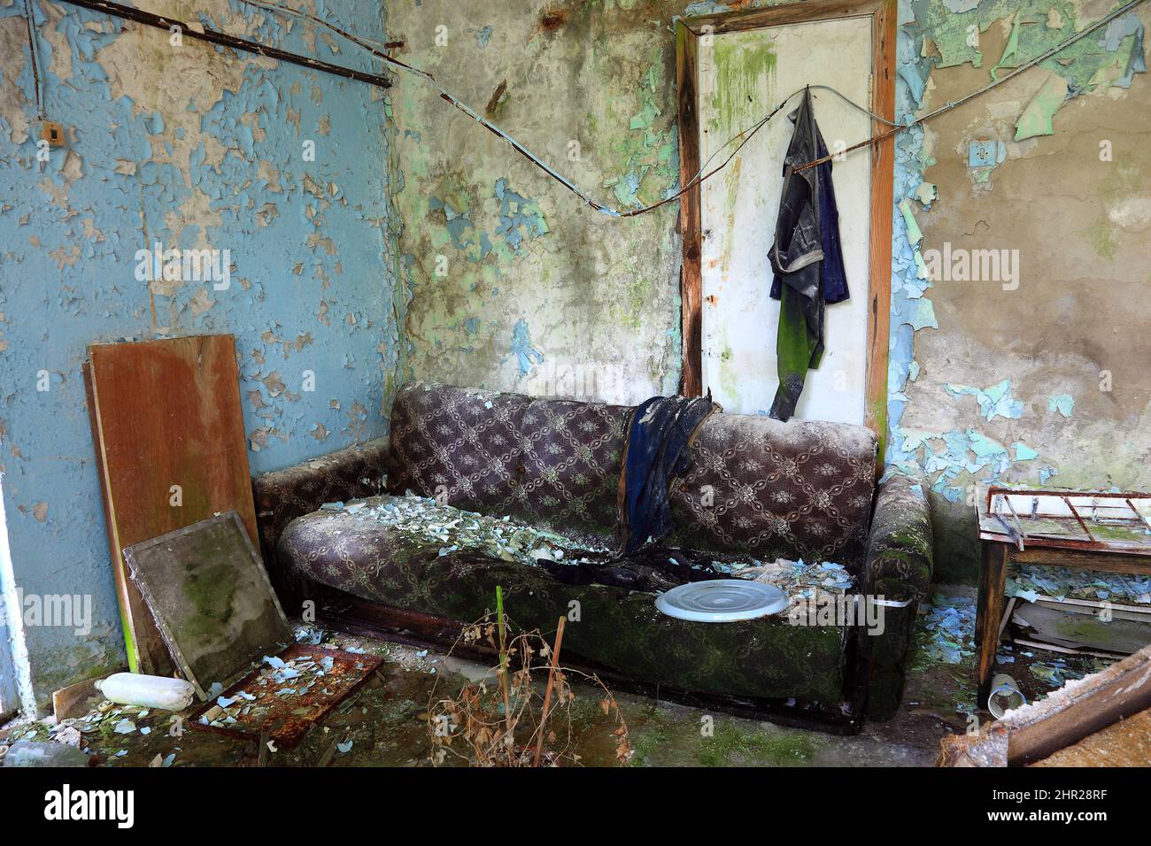 Ukraine, in the restricted and uninhabitable 30 kilometer zone around ...