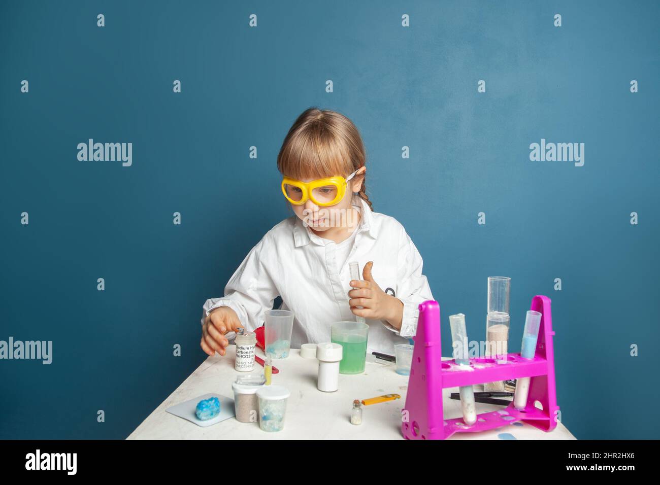 Smart science student child girl studying science Stock Photo - Alamy
