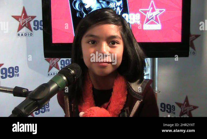 Singer will young High Resolution Stock Photography and Images - Alamy