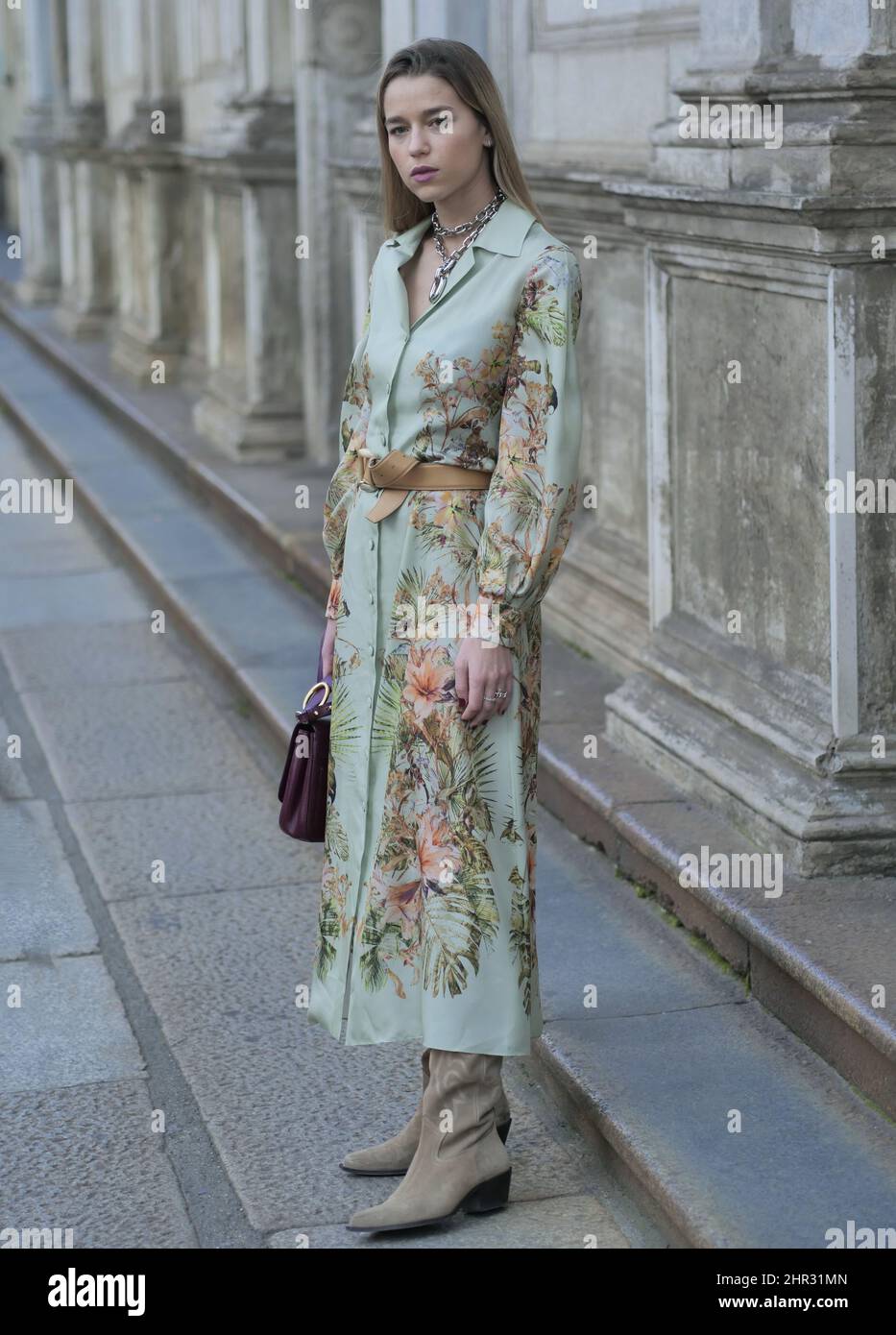 Fashion blogger street style outfit before Alberta Ferretti fashion ...