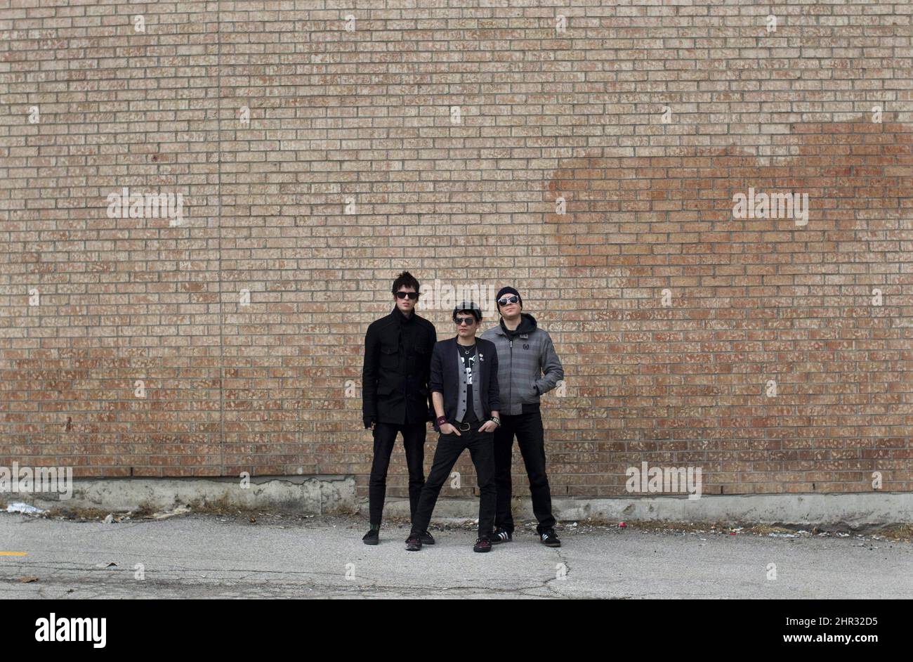 Deryck Whibley (centre) Jason 'Cone' McCaslin (left) and Steve Jocz ...