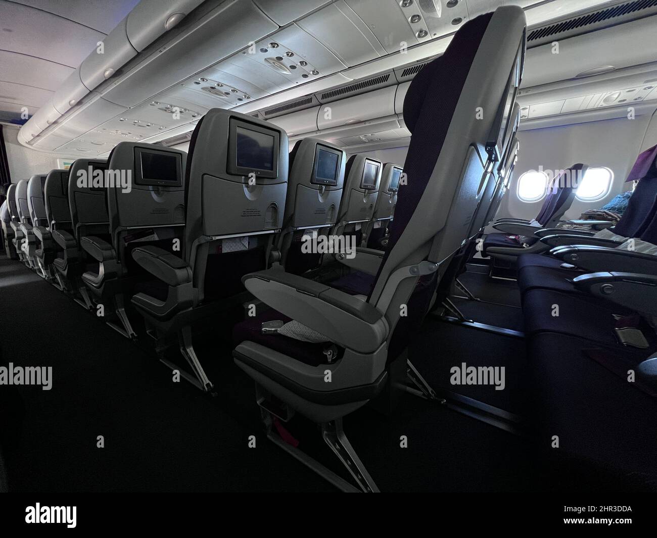 Flight passenger seating hi-res stock photography and images - Alamy