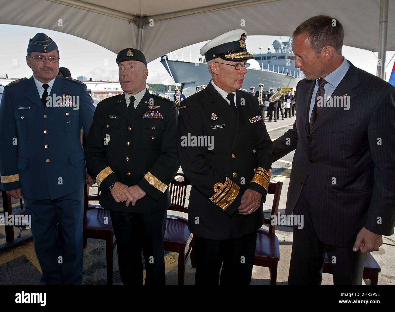 Lt.-Gen. Andre Deschamps, Chief of the Air Staff, Lt.-Gen. Peter Devlin ...