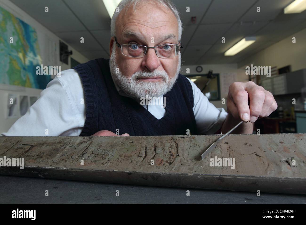 Geologist soil sample hi-res stock photography and images - Alamy