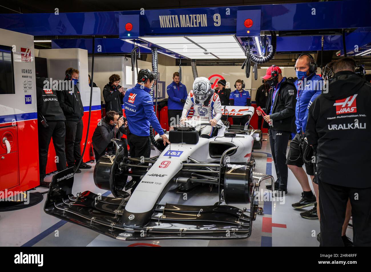 09 MAZEPIN Nikita (rus), Haas F1 Team VF-22 Ferrari, portrait with a ...