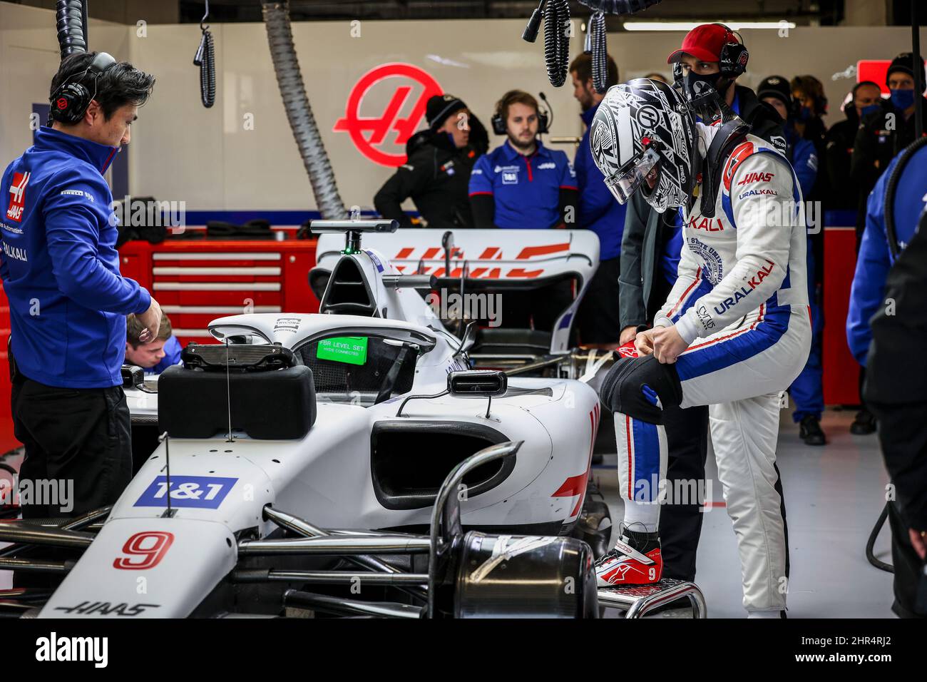 Nikita mazepin flag hi-res stock photography and images - Alamy