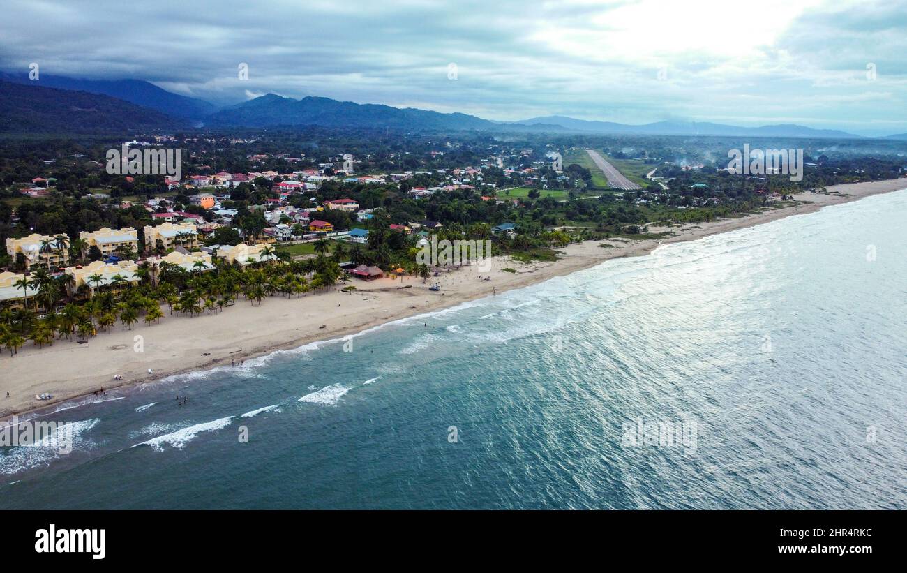 Tela beach tela honduras hi-res stock photography and images - Alamy