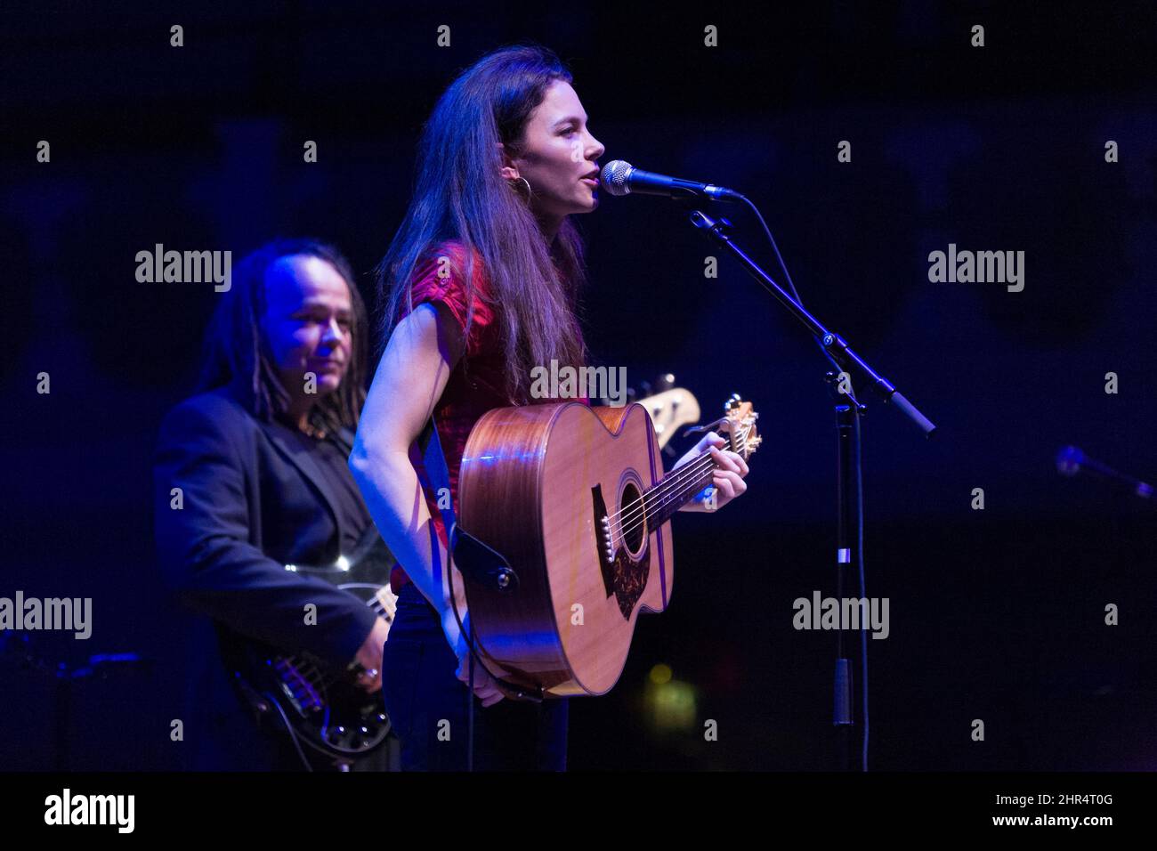 Emily Maguire, English singer songwriter in concert, Cadogan Hall ...