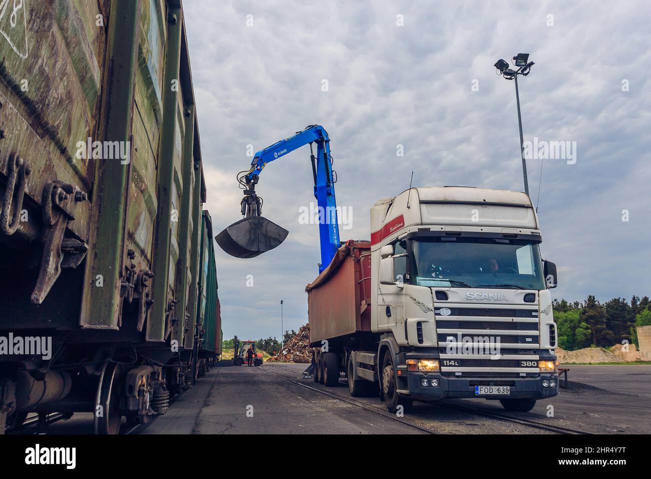 Discharging of the cargo of anthracite from rail wagons at the Klaipeda ...