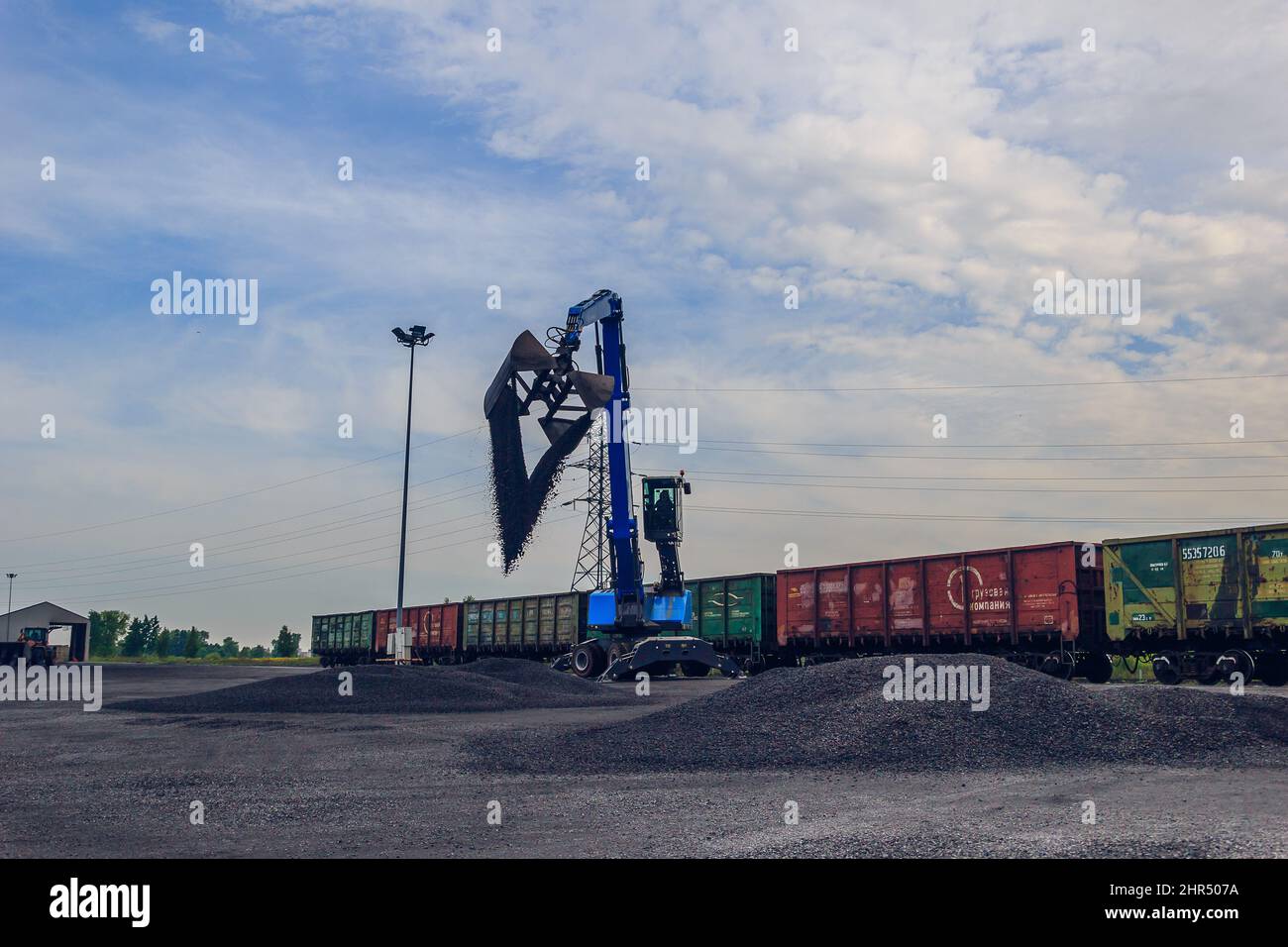 Discharging of the cargo of anthracite from rail wagons at the Klaipeda ...