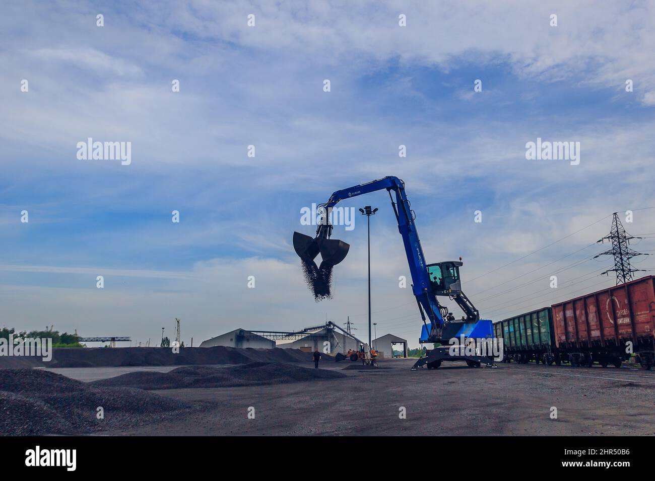 Discharging of the cargo of anthracite from rail wagons at the Klaipeda ...