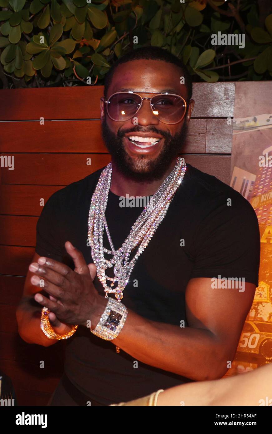Floyd mayweather 2022 hi-res stock photography and images - Alamy