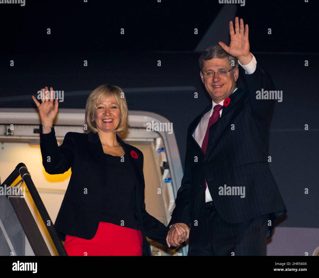 Prime Minister Stephen Harper and wife Laureen arrive in Agra, India on ...