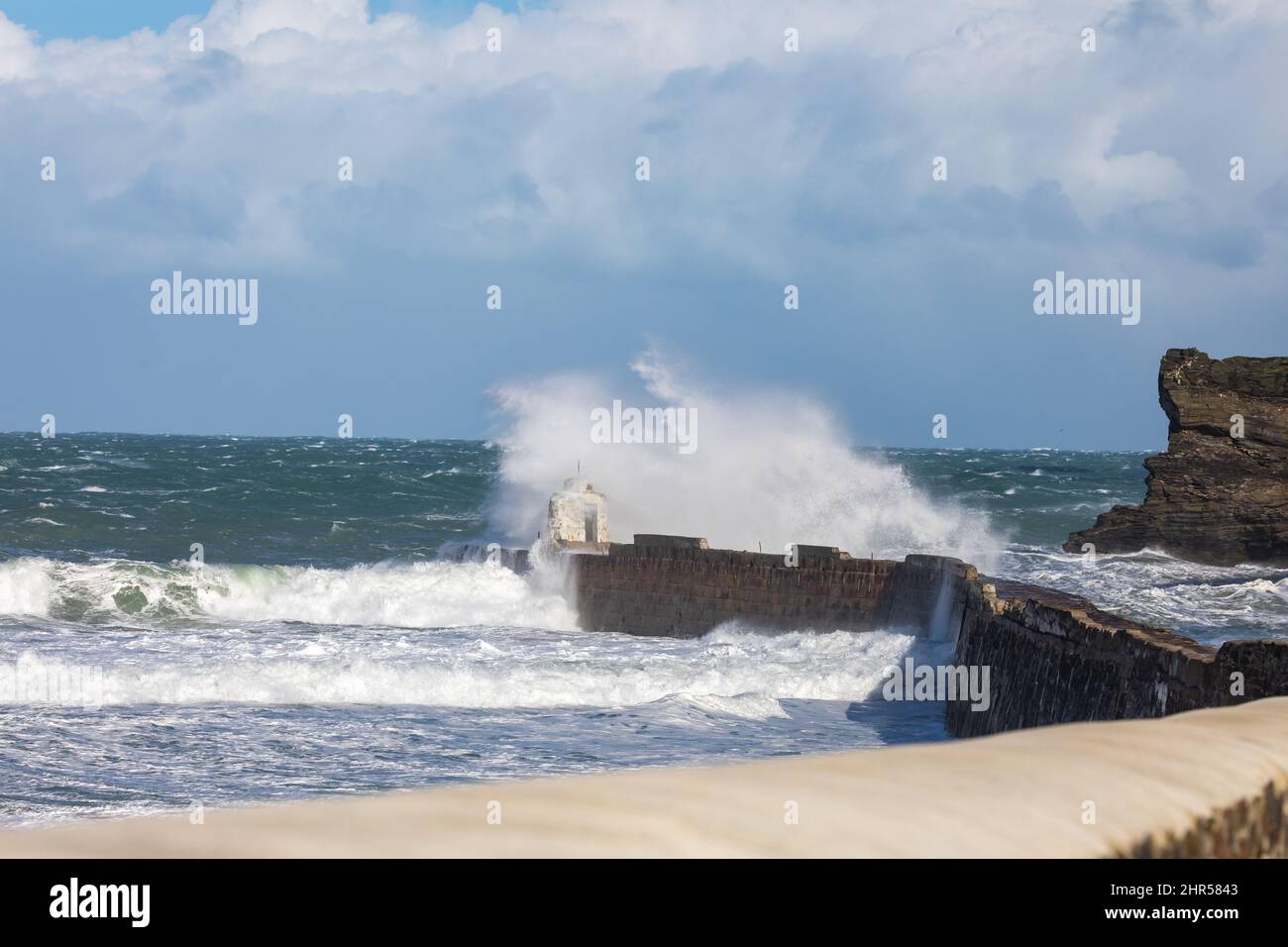 Rough seas in Portreath, Cornwall,uk Stock Photo - Alamy