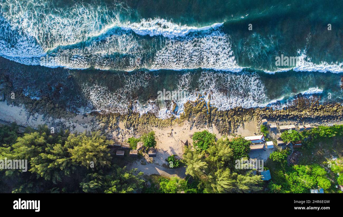 Aerial view secluded tropical beach hi-res stock photography and images ...