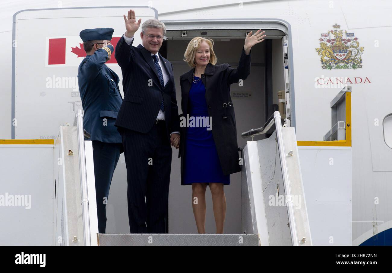 Canadian Prime Minister Stephen Harper and his wife Laureen arrive in ...