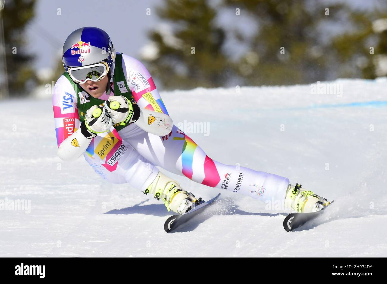 Linsey Vonn of the USA races down the hill during the women's World Cup ...