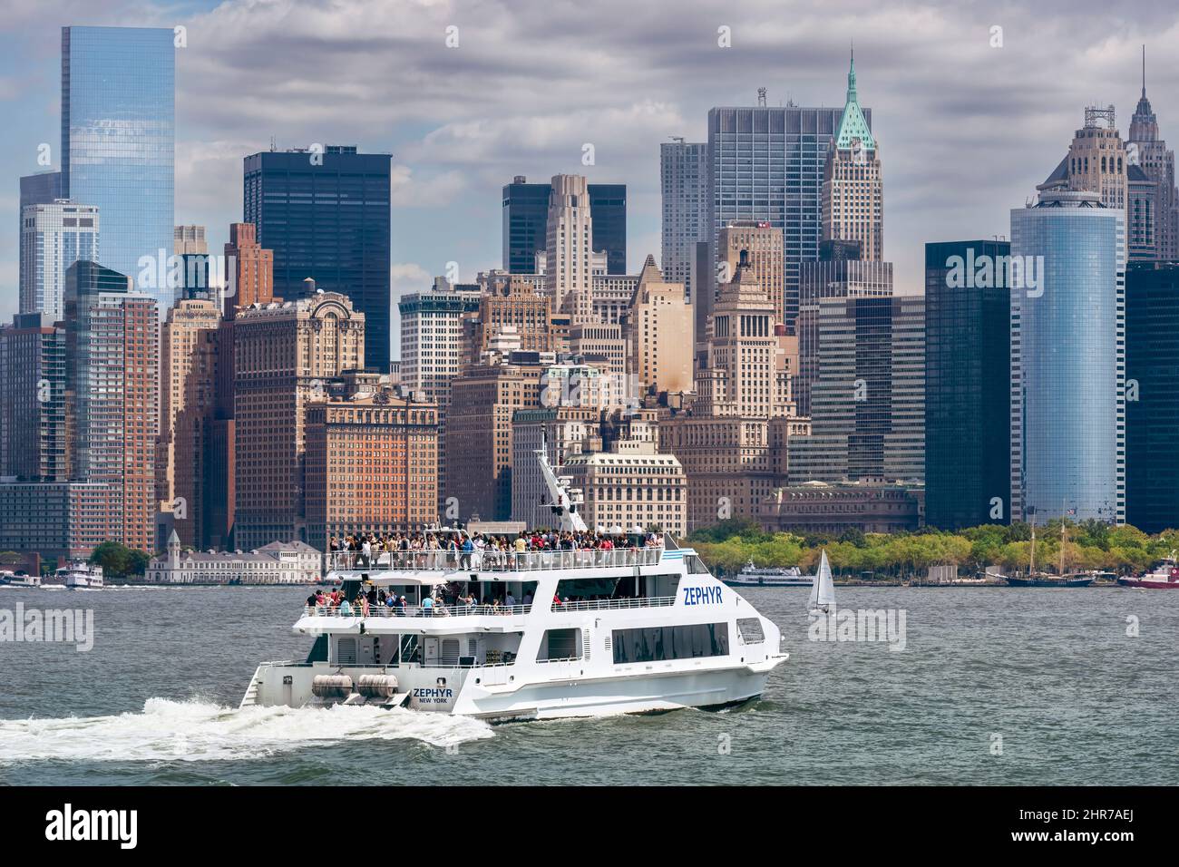 Passenger ferry, Zephyr, heads back from Liberty Island packed full ...