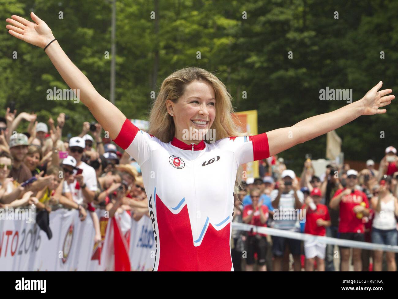 Emily Batty acknowledges the crowd before receiving her gold medal at ...