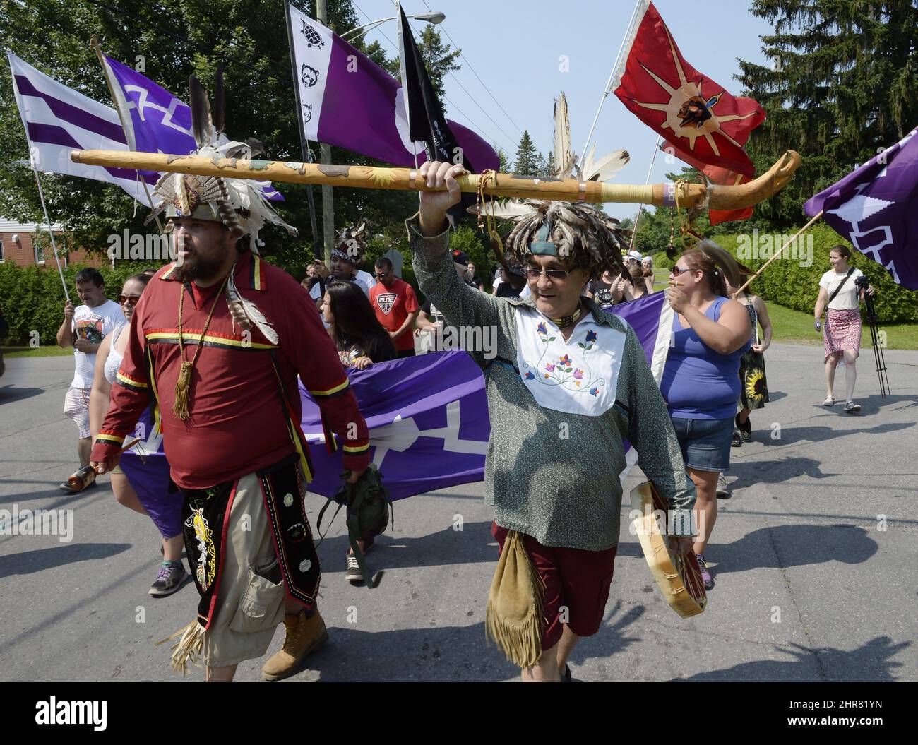 Mohawks from Kanesatake, Que., march to mark the 25th anniversary of ...