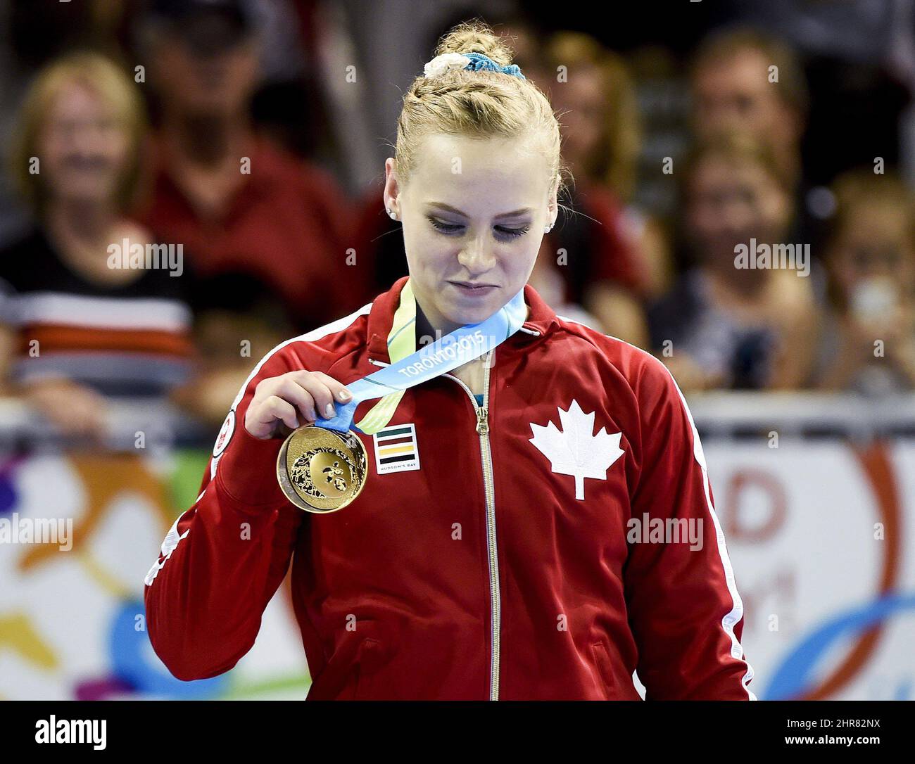 Canada's Ellie Black shows off her gold medal at the women's artistic ...