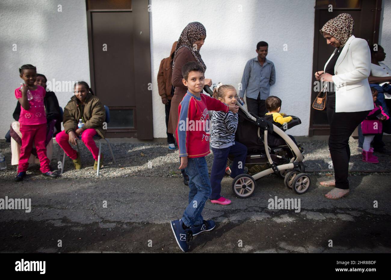 Syrian refugees who came to Canada last December, Ayman Aldhmad, 7 ...