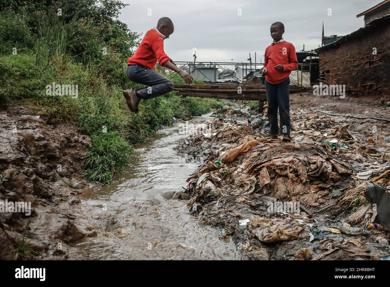 School recycling africa hi-res stock photography and images - Alamy