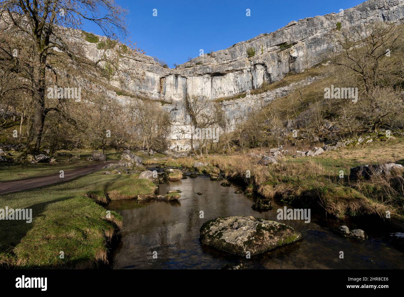 Malham cove geology hi-res stock photography and images - Alamy