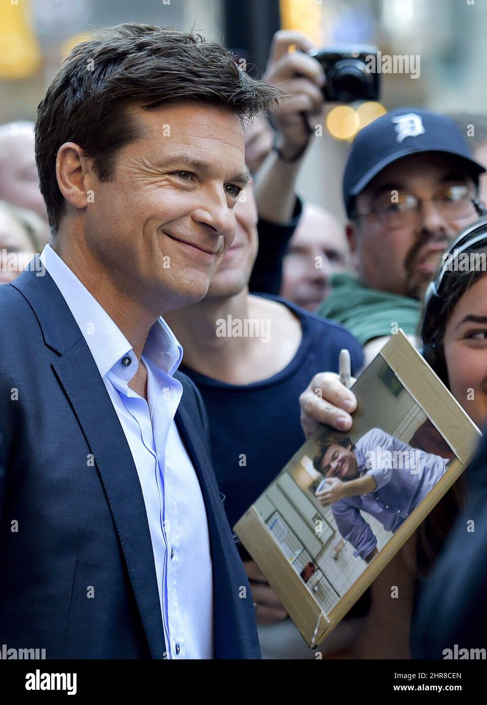 Actor Jason Bateman poses for photographs on the red carpet for the new ...