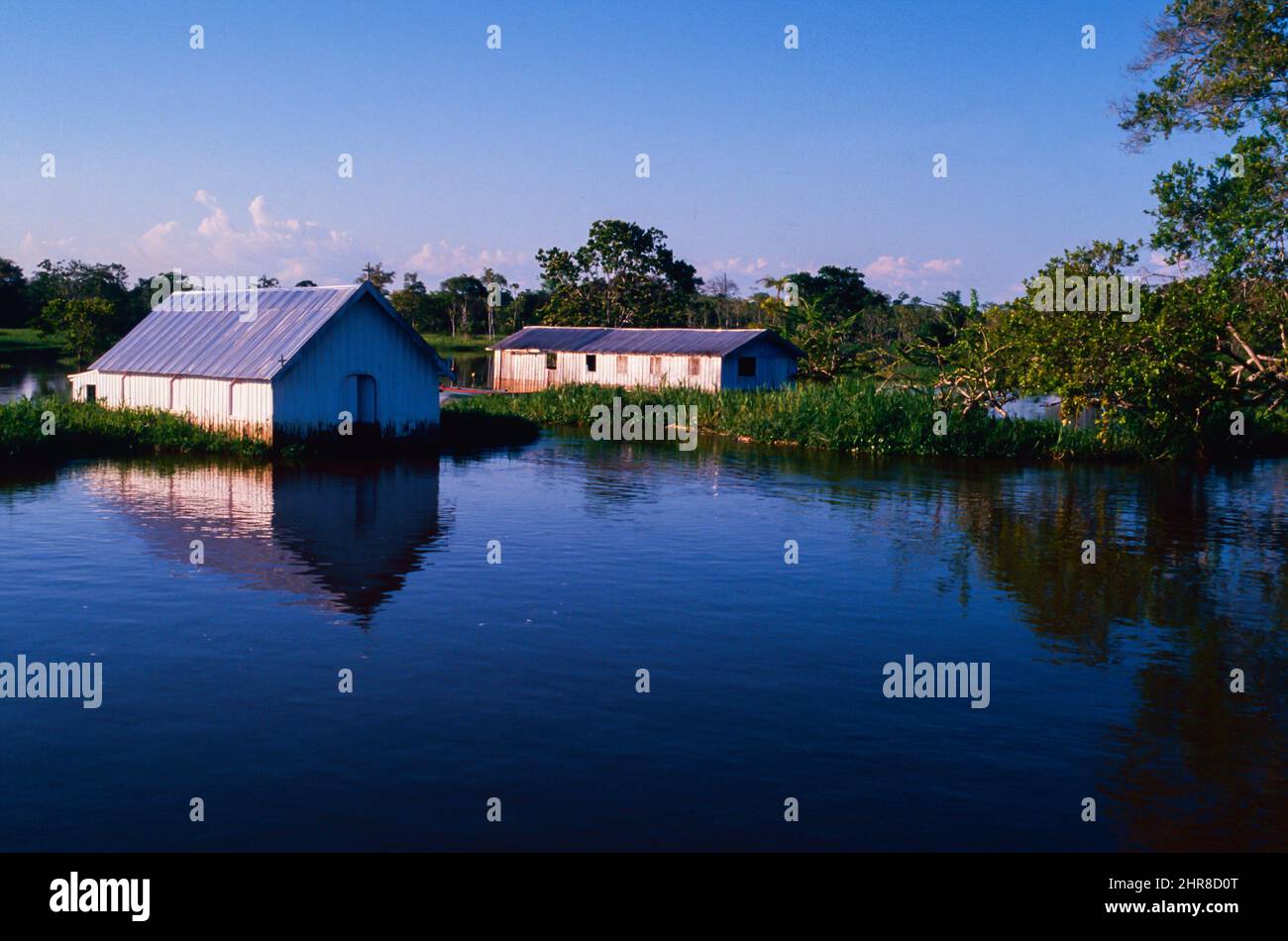 Houseboats on Amazon River, Manaus, Brazil Stock Photo - Alamy