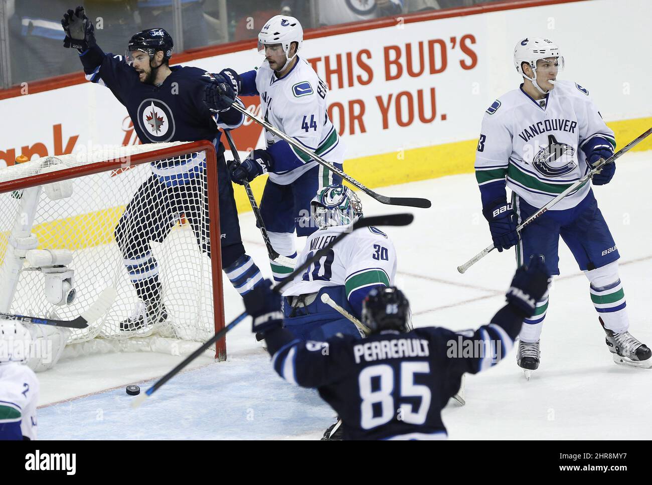 Winnipeg Jets' Drew Stafford (12) and Mathieu Perreault (85) celebrate ...