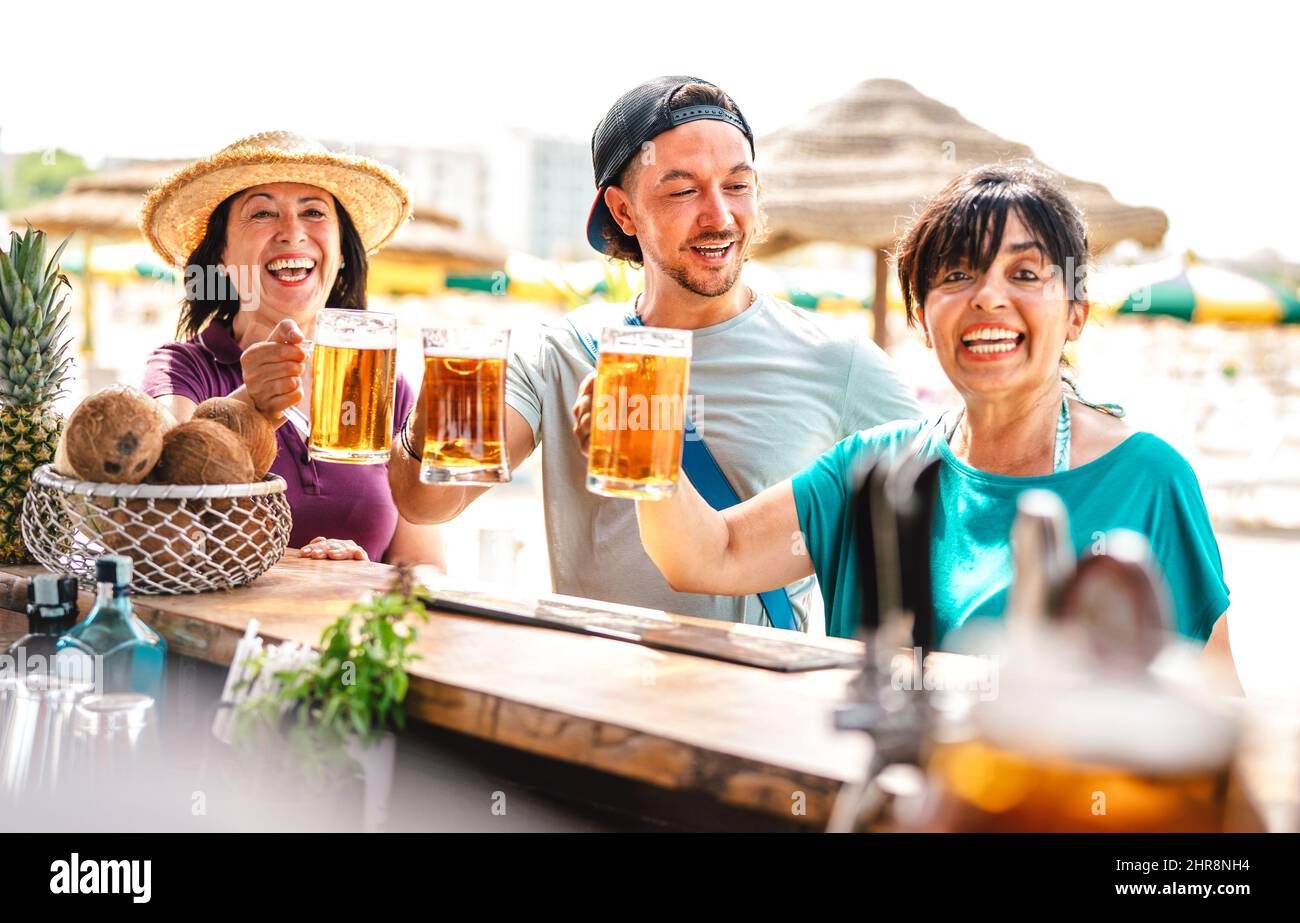 Mature women summer festival hi-res stock photography and images - Alamy