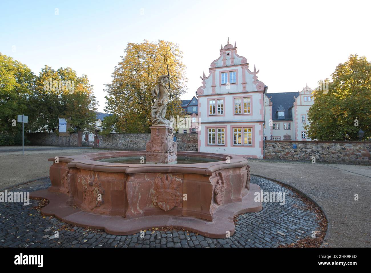 St. Georgsbrunnen and the Kavalierbau of the castle complex, Friedberg ...