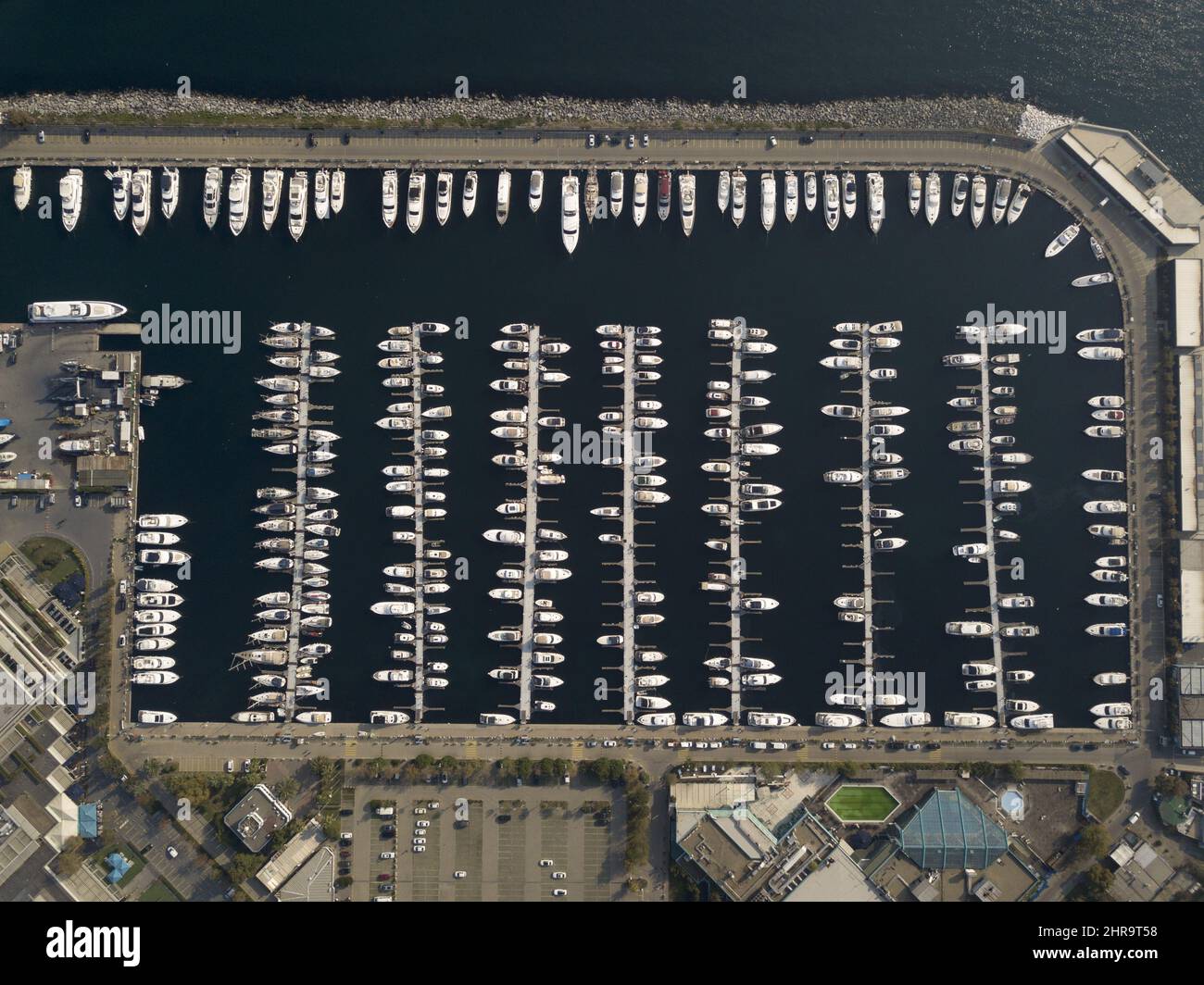 Top view of a yacht marina Stock Photo - Alamy