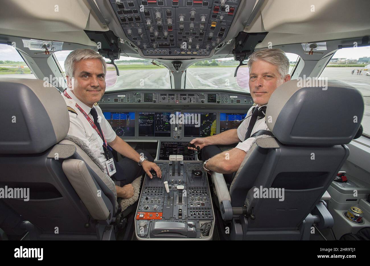 Bombardier pilots Esteban Arias, left, and Daniel Dionne pose for a ...