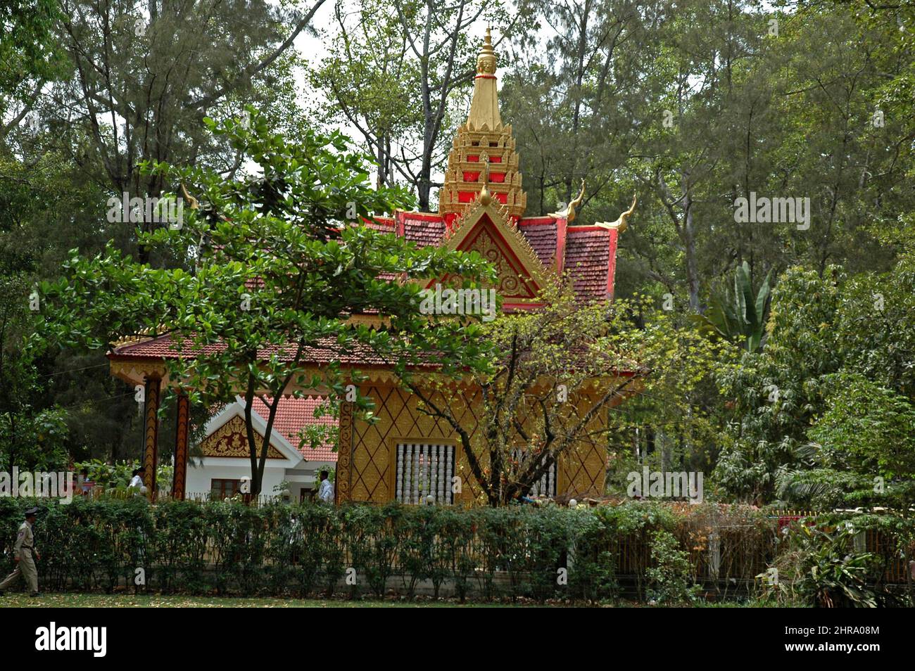 Preah Ang Chek Preah Ang Chorm Temple, Royal Gardens, Siem Reap ...