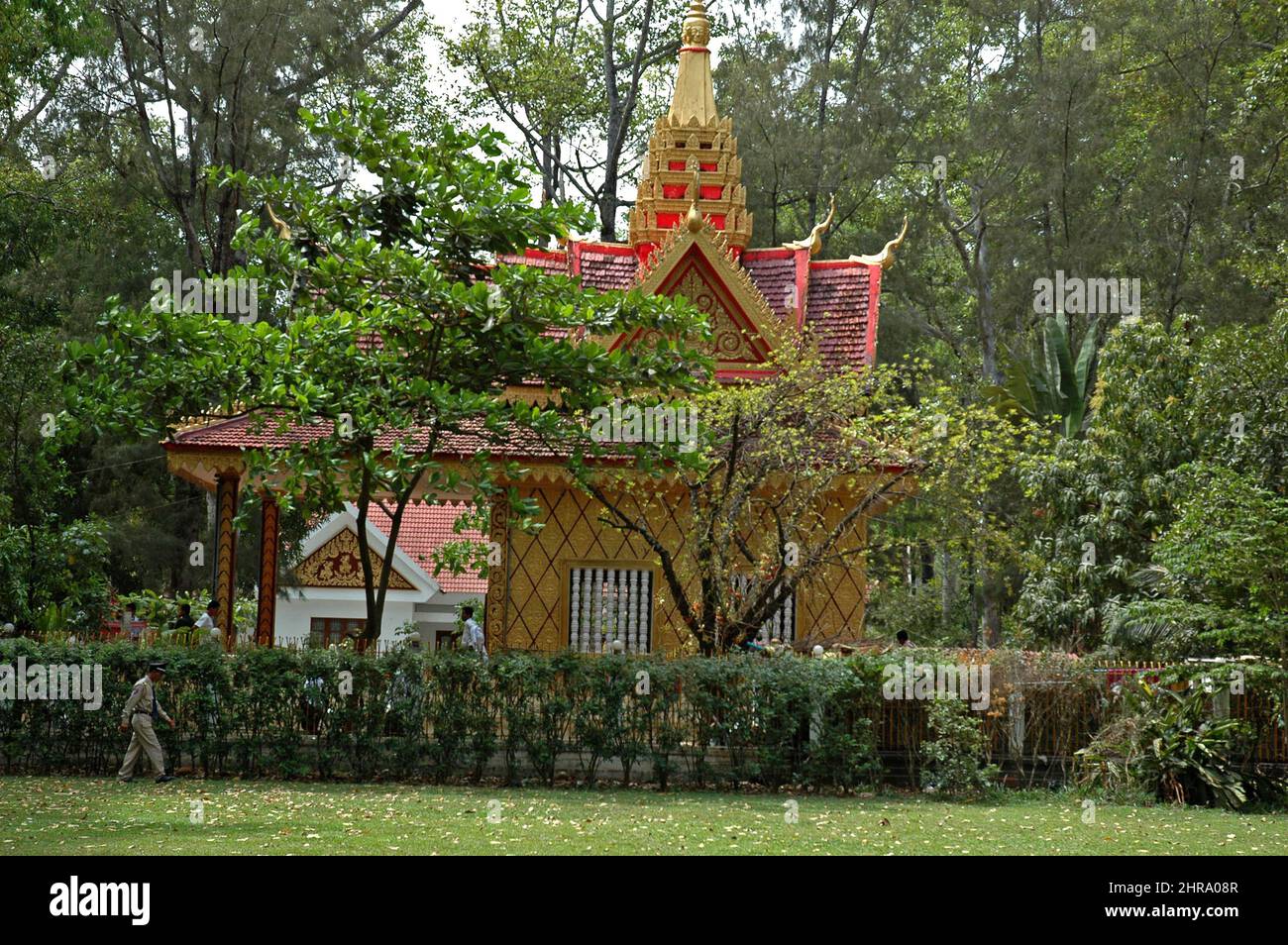 Preah Ang Chek Preah Ang Chorm Temple, Royal Gardens, Siem Reap ...