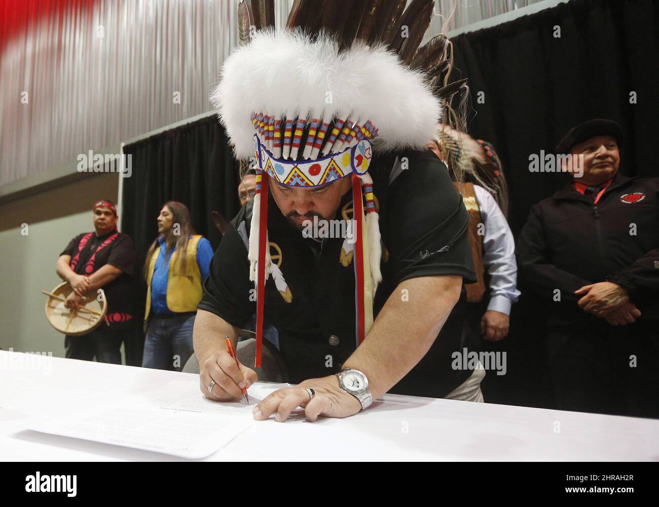Chief Cameron Catcheway, Skownan First Nation, signs The Treaty ...